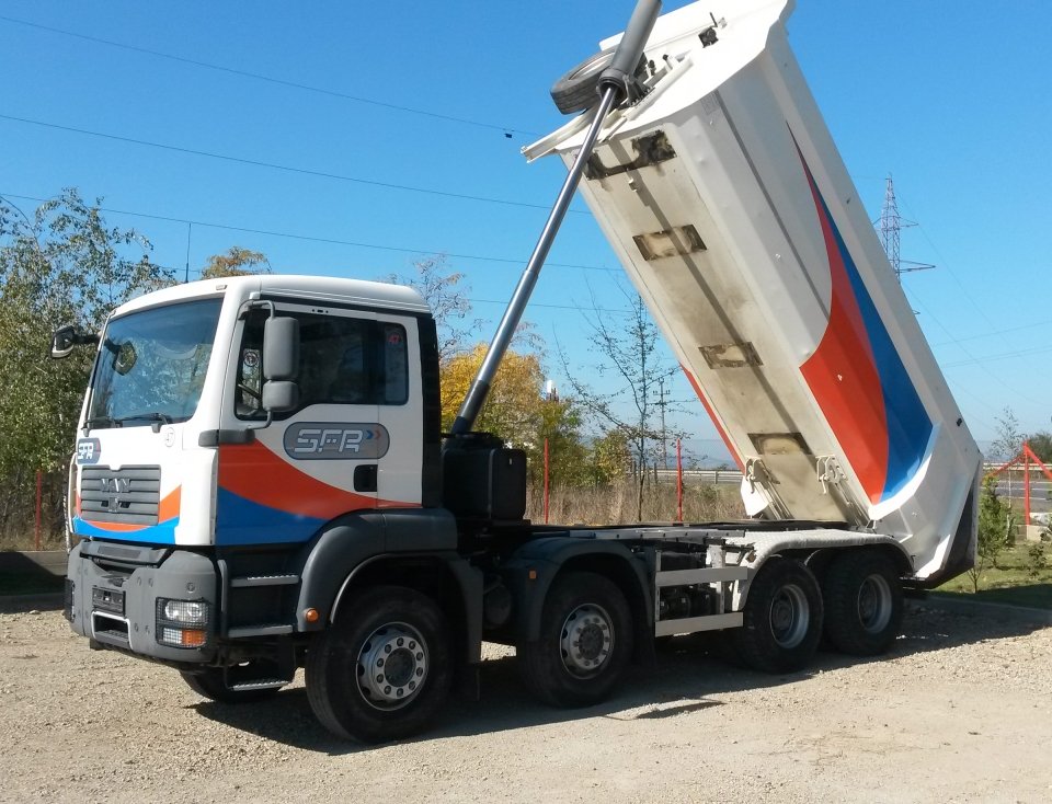 Basculantă MAN - SFR Miniexcavatoare